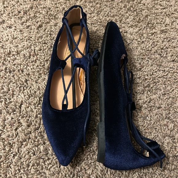 Yoki | Shoes | Last Chance Donating New Yoki Urban Velvet Flats 6 ...